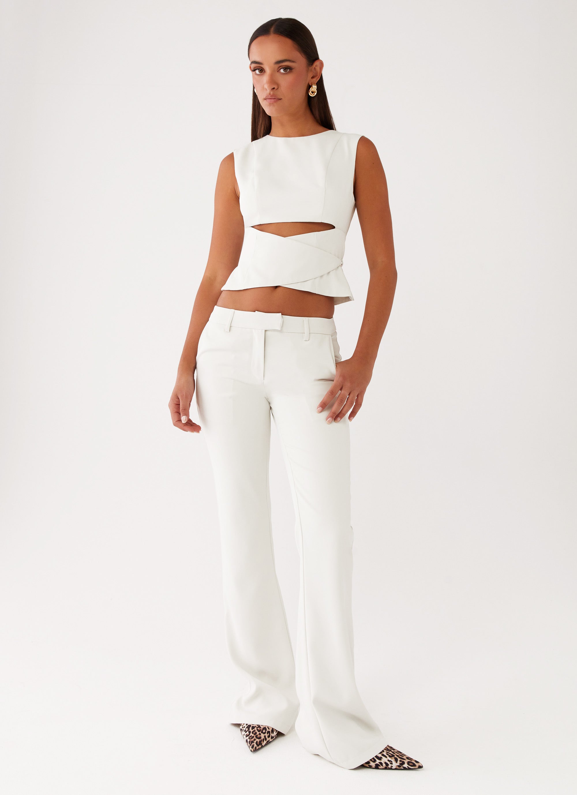 Cyra Low Rise Slim Fit Pants - Ivory – Peppermayo US